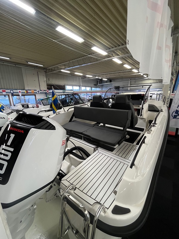 Micore 65cc R-Design & Honda 200hk Sporty White DBW • SS Marin ...